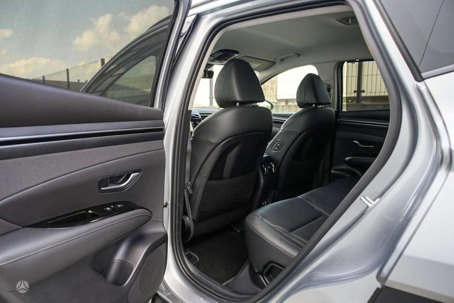 Pelēks Hyundai Tucson 2024 Marijampole, ar dzinēja tilpumu 1.60 L un nobraukumu 36 tūkst. km par 31450 €, foto 39 vietnē AUTOMOTO.COM.LV