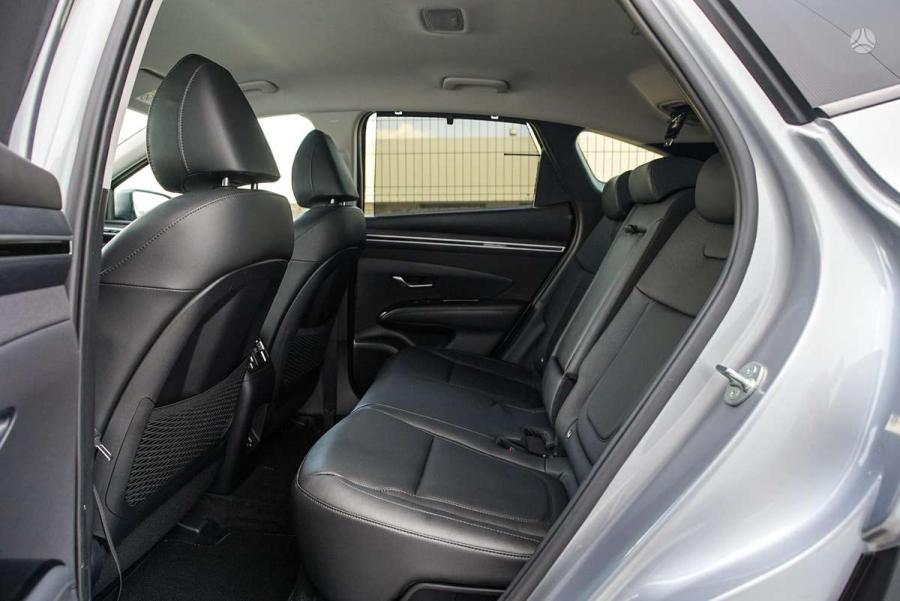 Pelēks Hyundai Tucson 2024 Marijampole, ar dzinēja tilpumu 1.60 L un nobraukumu 36 tūkst. km par 31450 €, foto 40 vietnē AUTOMOTO.COM.LV