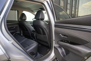 Pelēks Hyundai Tucson 2024 Marijampole, ar dzinēja tilpumu 1.60 L un nobraukumu 36 tūkst. km par 31450 €, foto 42 vietnē AUTOMOTO.COM.LV