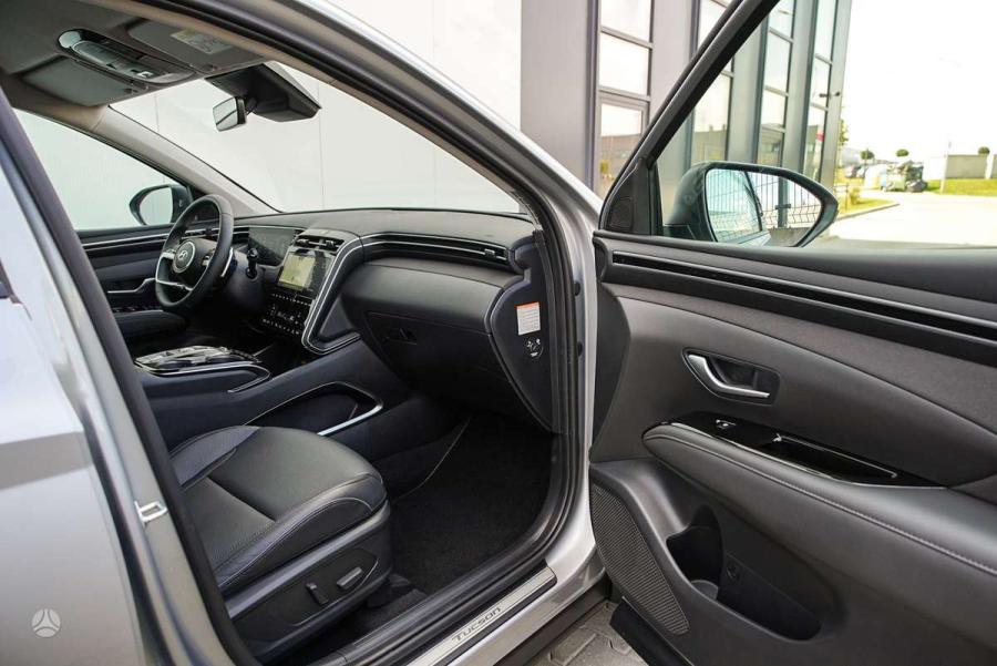 Pelēks Hyundai Tucson 2024 Marijampole, ar dzinēja tilpumu 1.60 L un nobraukumu 36 tūkst. km par 31450 €, foto 44 vietnē AUTOMOTO.COM.LV