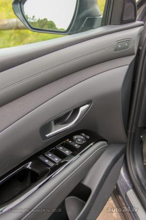 Pelēks Hyundai Tucson 2024 Tallina, ar dzinēja tilpumu 1.60 L un nobraukumu 36 tūkst. km par 41990 €, foto 10 vietnē AUTOMOTO.COM.LV