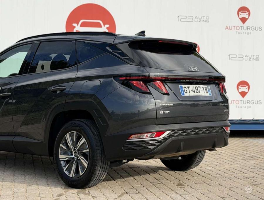 Pelēks Hyundai Tucson 2024 Tauragė, ar dzinēja tilpumu 1.60 L un nobraukumu 88 tūkst. km par 19200 €, foto 24 vietnē AUTOMOTO.COM.LV
