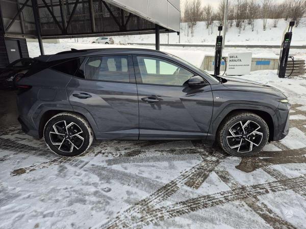 Grey Hyundai Tucson 2025 in Vilnius, with an engine capacity of 1.60 L and mileage of 8 thousand km for 41600 €, photo 4 on AUTOMOTO.COM.LV