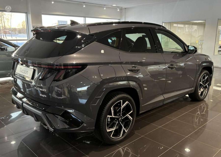 Pelēks Hyundai Tucson 2026 Kauņa, ar dzinēja tilpumu 1.60 L un nobraukumu 15 tūkst. km par 46898 €, foto 4 vietnē AUTOMOTO.COM.LV