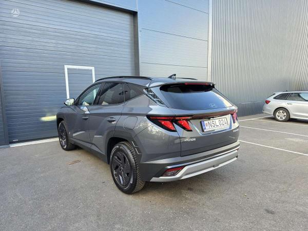 Hyundai Tucson 2026 KauÅa vietnÄ PelÄks Hyundai Tucson 2026 KauÅa, ar dzinÄja tilpumu 1.60 L un nobraukumu 3 tÅ«kst. km par 21900 ā¬, foto 5 vietnÄ AUTOMOTO.COM.LV