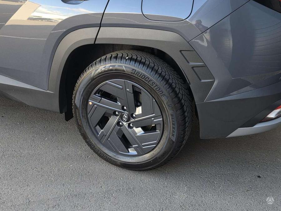 Pelēks Hyundai Tucson 2026 Kauņa, ar dzinēja tilpumu 1.60 L un nobraukumu 3 tūkst. km par 21900 €, foto 22 vietnē AUTOMOTO.COM.LV