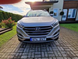 Grey Hyundai Tucson 2017 in Tallinn, with an engine capacity of 1.60 L and mileage of 73 thousand km for 14500 €, photo 5 on AUTOMOTO.COM.LV