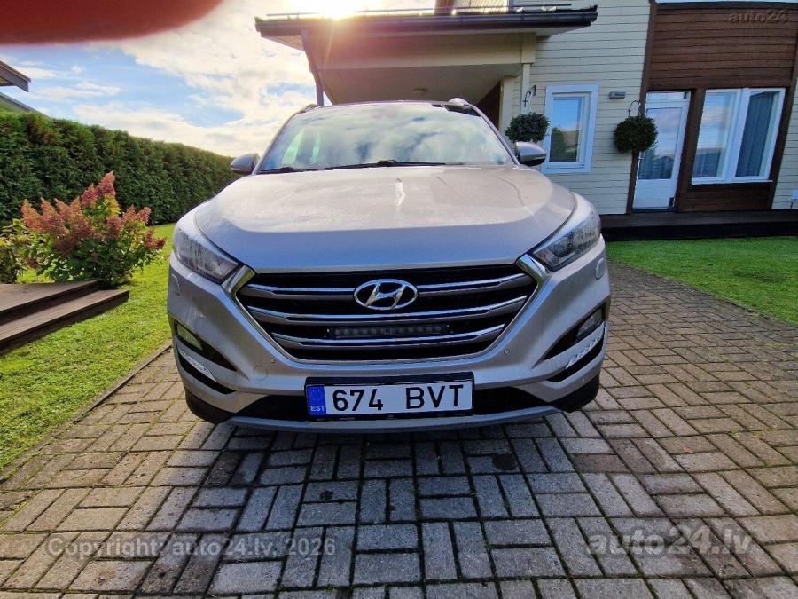 Grey Hyundai Tucson 2017 in Tallinn, with an engine capacity of 1.60 L and mileage of 73 thousand km for 14500 €, photo 5 on AUTOMOTO.COM.LV