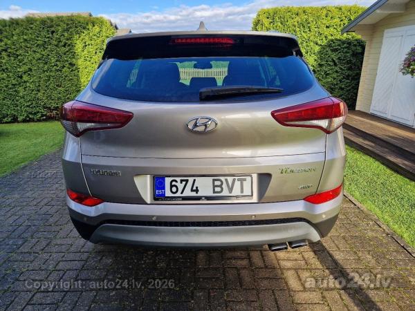 Grey Hyundai Tucson 2017 in Tallinn, with an engine capacity of 1.60 L and mileage of 73 thousand km for 14500 €, photo 5 on AUTOMOTO.COM.LV