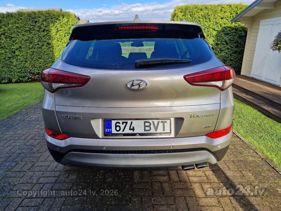 Grey Hyundai Tucson 2017 in Tallinn, with an engine capacity of 1.60 L and mileage of 73 thousand km for 14500 €, photo 6 on AUTOMOTO.COM.LV