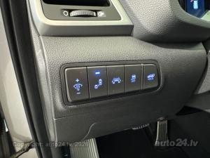 Grey Hyundai Tucson 2017 in Tallinn, with an engine capacity of 1.60 L and mileage of 76 thousand km for 14900 €, photo 12 on AUTOMOTO.COM.LV
