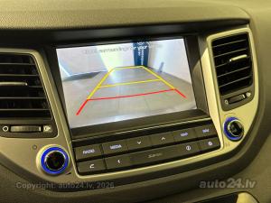 Grey Hyundai Tucson 2017 in Tallinn, with an engine capacity of 1.60 L and mileage of 76 thousand km for 14900 €, photo 17 on AUTOMOTO.COM.LV