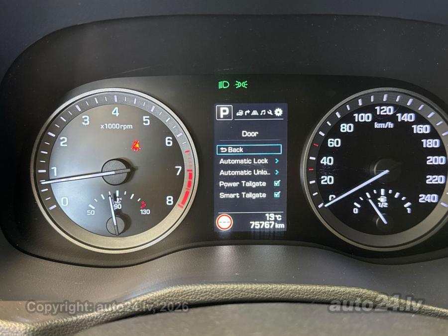 Grey Hyundai Tucson 2017 in Tallinn, with an engine capacity of 1.60 L and mileage of 76 thousand km for 14900 €, photo 22 on AUTOMOTO.COM.LV
