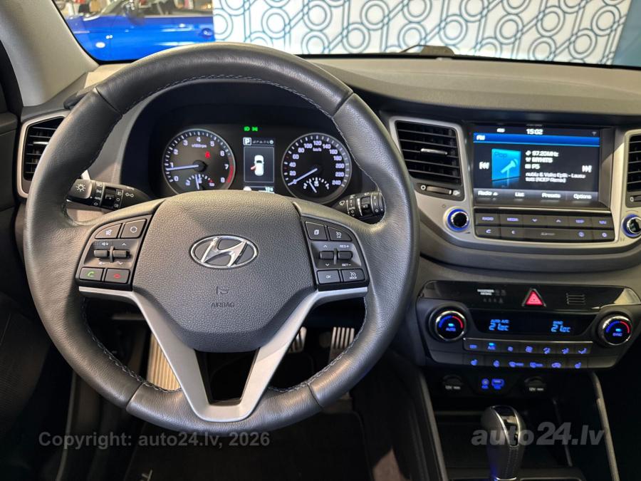Grey Hyundai Tucson 2017 in Tallinn, with an engine capacity of 1.60 L and mileage of 76 thousand km for 14900 €, photo 25 on AUTOMOTO.COM.LV