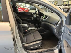 Grey Hyundai Tucson 2018 in Tallinn, with an engine capacity of 1.60 L and mileage of 97 thousand km for 12900 €, photo 6 on AUTOMOTO.COM.LV