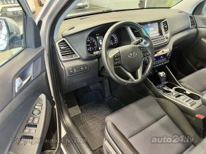 Grey Hyundai Tucson 2018 in Tallinn, with an engine capacity of 1.60 L and mileage of 97 thousand km for 12900 €, photo 8 on AUTOMOTO.COM.LV