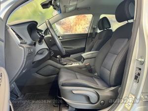 Grey Hyundai Tucson 2018 in Tallinn, with an engine capacity of 1.60 L and mileage of 97 thousand km for 12900 €, photo 9 on AUTOMOTO.COM.LV