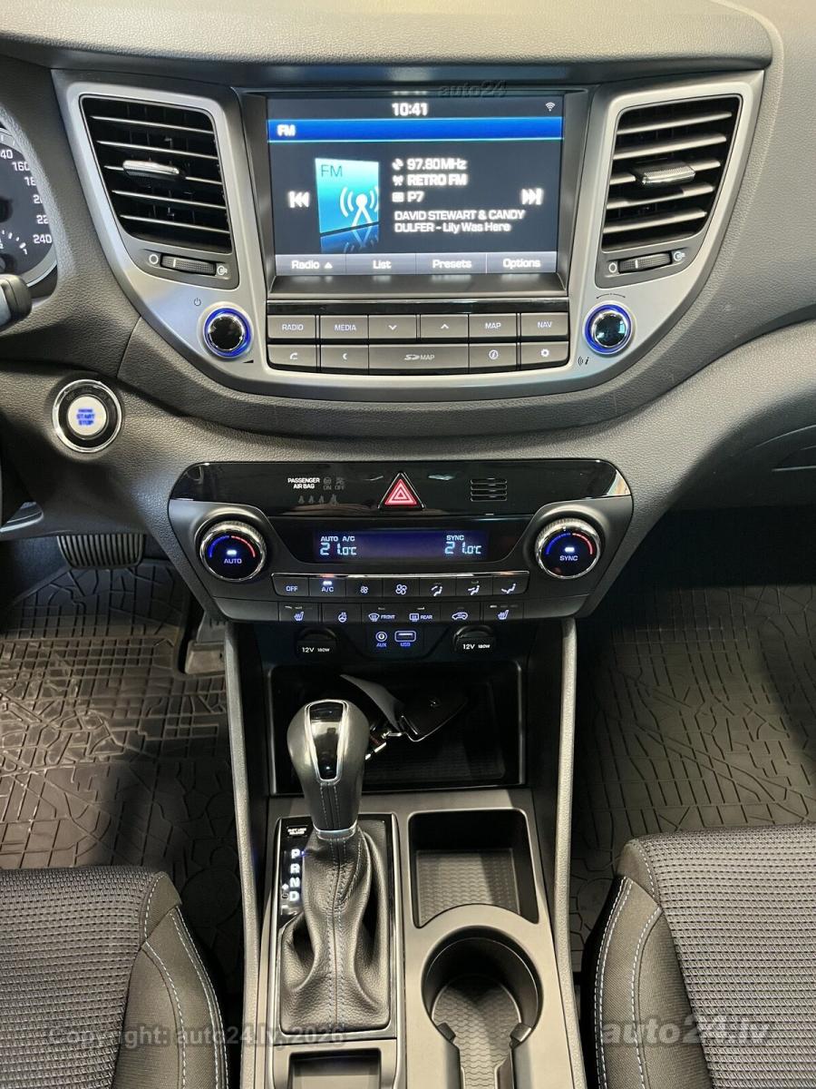 Grey Hyundai Tucson 2018 in Tallinn, with an engine capacity of 1.60 L and mileage of 97 thousand km for 12900 €, photo 16 on AUTOMOTO.COM.LV