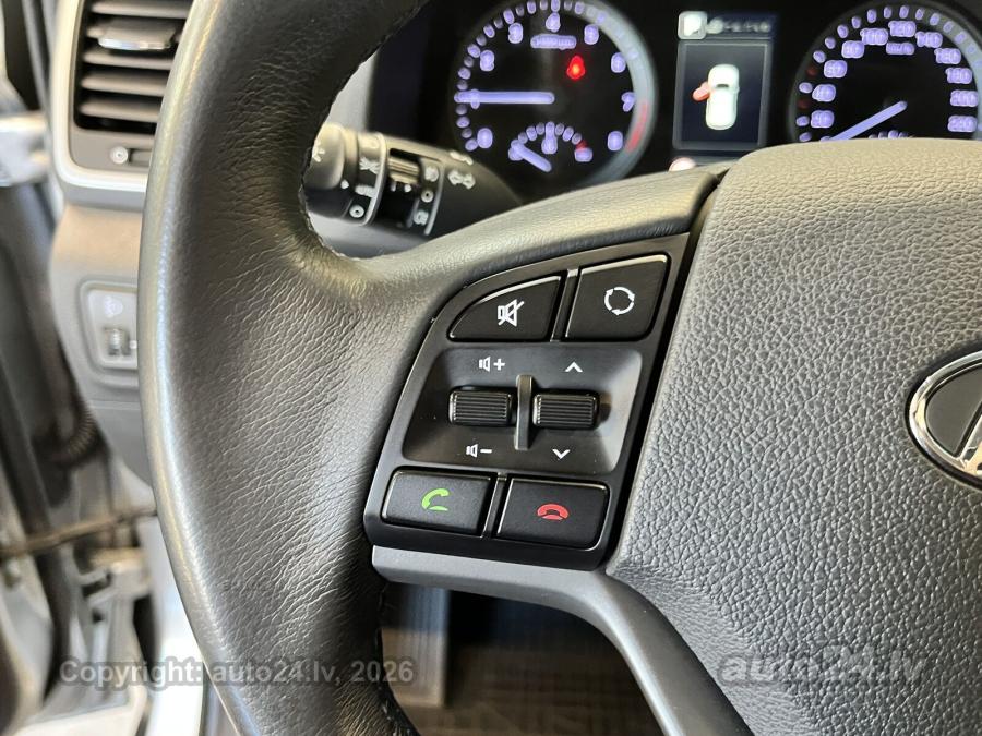 Grey Hyundai Tucson 2018 in Tallinn, with an engine capacity of 1.60 L and mileage of 97 thousand km for 12900 €, photo 20 on AUTOMOTO.COM.LV