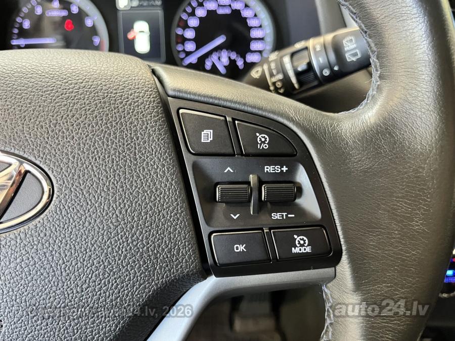 Grey Hyundai Tucson 2018 in Tallinn, with an engine capacity of 1.60 L and mileage of 97 thousand km for 12900 €, photo 21 on AUTOMOTO.COM.LV