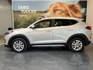 Grey Hyundai Tucson 2018 in Tallinn, with an engine capacity of 1.60 L and mileage of 97 thousand km for 12900 €, photo 26 on AUTOMOTO.COM.LV