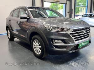 Grey Hyundai Tucson 2019 in Tallinn, with an engine capacity of 1.60 L and mileage of 197 thousand km for 12500 €, photo 2 on AUTOMOTO.COM.LV