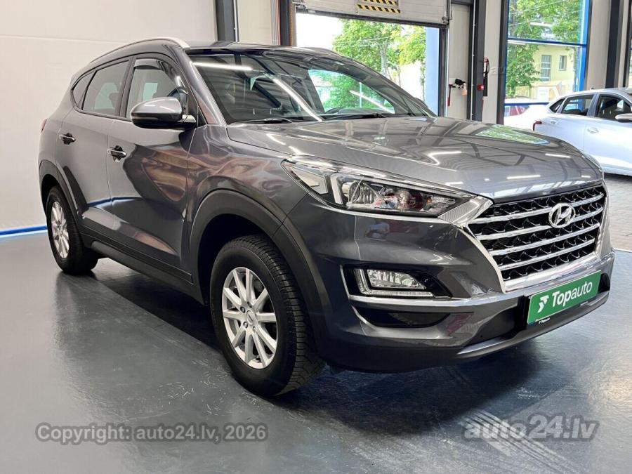 Grey Hyundai Tucson 2019 in Tallinn, with an engine capacity of 1.60 L and mileage of 197 thousand km for 12500 €, photo 2 on AUTOMOTO.COM.LV