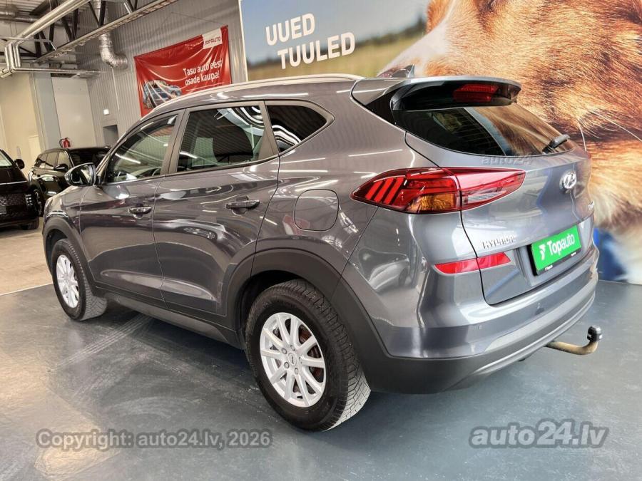 Grey Hyundai Tucson 2019 in Tallinn, with an engine capacity of 1.60 L and mileage of 197 thousand km for 12500 €, photo 3 on AUTOMOTO.COM.LV