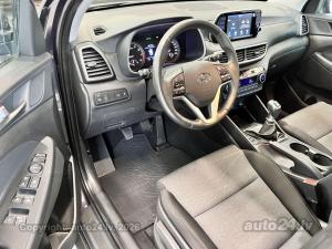 Grey Hyundai Tucson 2019 in Tallinn, with an engine capacity of 1.60 L and mileage of 197 thousand km for 12500 €, photo 8 on AUTOMOTO.COM.LV