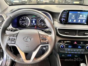 Grey Hyundai Tucson 2019 in Tallinn, with an engine capacity of 1.60 L and mileage of 197 thousand km for 12500 €, photo 11 on AUTOMOTO.COM.LV