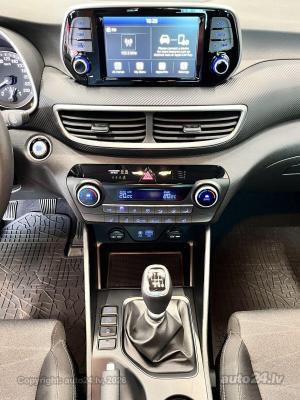 Grey Hyundai Tucson 2019 in Tallinn, with an engine capacity of 1.60 L and mileage of 197 thousand km for 12500 €, photo 17 on AUTOMOTO.COM.LV