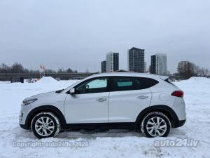 Grey Hyundai Tucson 2019 in Tallinn, with an engine capacity of 1.60 L and mileage of 106 thousand km for 15900 €, photo 8 on AUTOMOTO.COM.LV