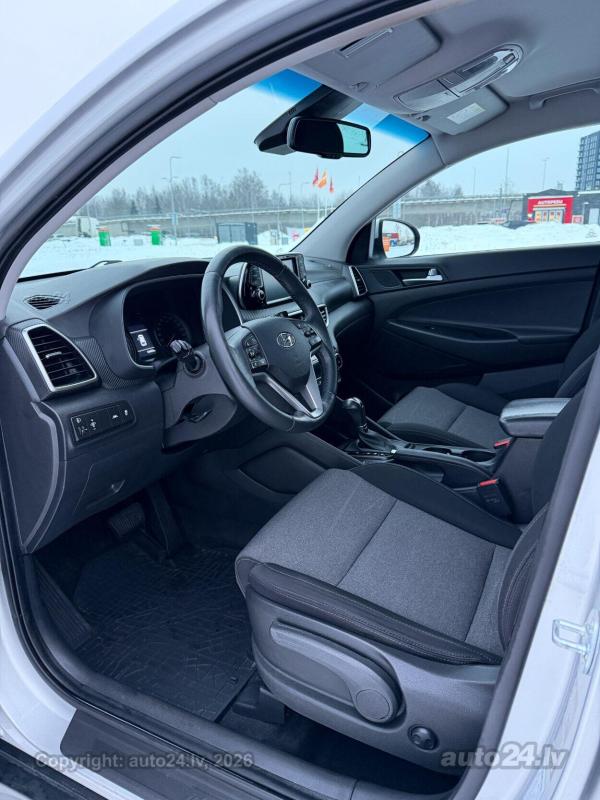 Pelēks Hyundai Tucson 2019 Tallina, ar dzinēja tilpumu 1.60 L un nobraukumu 106 tūkst. km par 15900 €, foto 11 vietnē AUTOMOTO.COM.LV