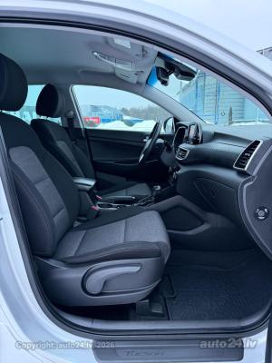 Grey Hyundai Tucson 2019 in Tallinn, with an engine capacity of 1.60 L and mileage of 106 thousand km for 15900 €, photo 13 on AUTOMOTO.COM.LV