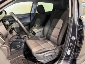 Grey Hyundai Tucson 2019 in Tallinn, with an engine capacity of 1.60 L and mileage of 101 thousand km for 14900 €, photo 8 on AUTOMOTO.COM.LV