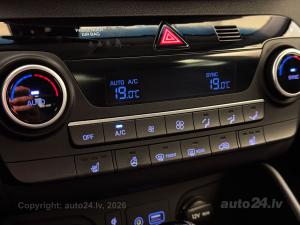 Grey Hyundai Tucson 2019 in Tallinn, with an engine capacity of 1.60 L and mileage of 101 thousand km for 14900 €, photo 17 on AUTOMOTO.COM.LV
