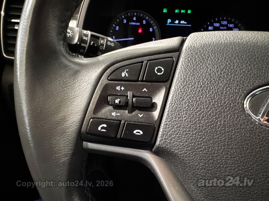 Grey Hyundai Tucson 2019 in Tallinn, with an engine capacity of 1.60 L and mileage of 101 thousand km for 14900 €, photo 21 on AUTOMOTO.COM.LV