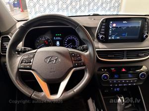 Grey Hyundai Tucson 2019 in Tallinn, with an engine capacity of 1.60 L and mileage of 101 thousand km for 14900 €, photo 26 on AUTOMOTO.COM.LV