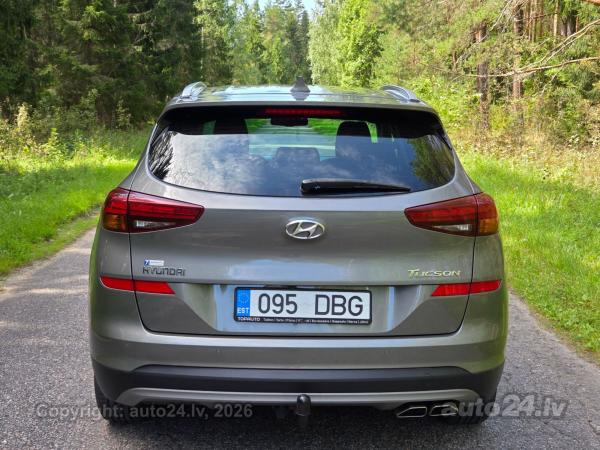 Pelēks Hyundai Tucson 2019 Tallina, ar dzinēja tilpumu 1.60 L un nobraukumu 116 tūkst. km par 16500 €, foto 6 vietnē AUTOMOTO.COM.LV