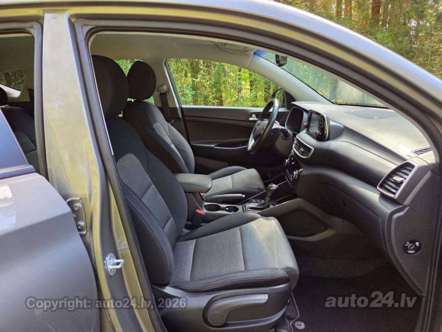 Pelēks Hyundai Tucson 2019 Tallina, ar dzinēja tilpumu 1.60 L un nobraukumu 116 tūkst. km par 16500 €, foto 11 vietnē AUTOMOTO.COM.LV