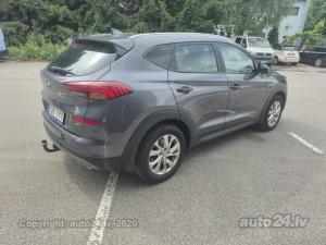 Pelēks Hyundai Tucson 2020 Pērnava, ar dzinēja tilpumu 1.60 L un nobraukumu 164 tūkst. km par 18000 €, foto 4 vietnē AUTOMOTO.COM.LV