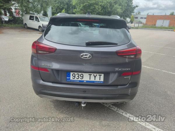 Grey Hyundai Tucson 2020 in Parnu, with an engine capacity of 1.60 L and mileage of 164 thousand km for 18000 €, photo 5 on AUTOMOTO.COM.LV