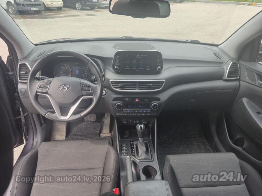 Pelēks Hyundai Tucson 2020 Pērnava, ar dzinēja tilpumu 1.60 L un nobraukumu 164 tūkst. km par 18000 €, foto 9 vietnē AUTOMOTO.COM.LV