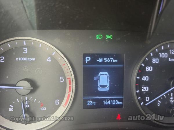 Pelēks Hyundai Tucson 2020 Pērnava, ar dzinēja tilpumu 1.60 L un nobraukumu 164 tūkst. km par 18000 €, foto 11 vietnē AUTOMOTO.COM.LV