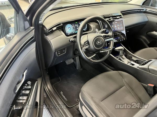 Grey Hyundai Tucson 2021 in Tallinn, with an engine capacity of 1.60 L and mileage of 86 thousand km for 21800 €, photo 8 on AUTOMOTO.COM.LV