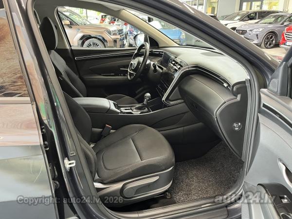 Grey Hyundai Tucson 2021 in Tallinn, with an engine capacity of 1.60 L and mileage of 57 thousand km for 22900 €, photo 5 on AUTOMOTO.COM.LV