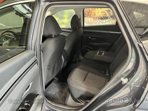 Grey Hyundai Tucson 2021 in Tallinn, with an engine capacity of 1.60 L and mileage of 57 thousand km for 22900 €, photo 6 on AUTOMOTO.COM.LV