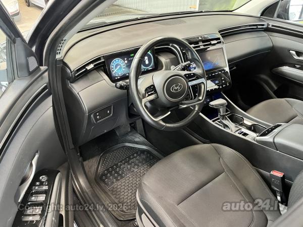 Grey Hyundai Tucson 2021 in Tallinn, with an engine capacity of 1.60 L and mileage of 57 thousand km for 22900 €, photo 7 on AUTOMOTO.COM.LV