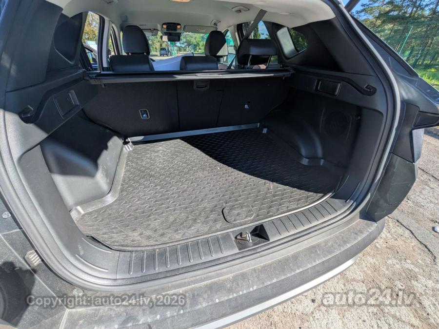 Pelēks Hyundai Tucson 2021 Tallina, ar dzinēja tilpumu 1.60 L un nobraukumu 142 tūkst. km par 20000 €, foto 5 vietnē AUTOMOTO.COM.LV