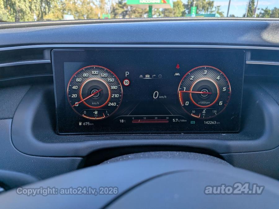 Pelēks Hyundai Tucson 2021 Tallina, ar dzinēja tilpumu 1.60 L un nobraukumu 142 tūkst. km par 20000 €, foto 7 vietnē AUTOMOTO.COM.LV